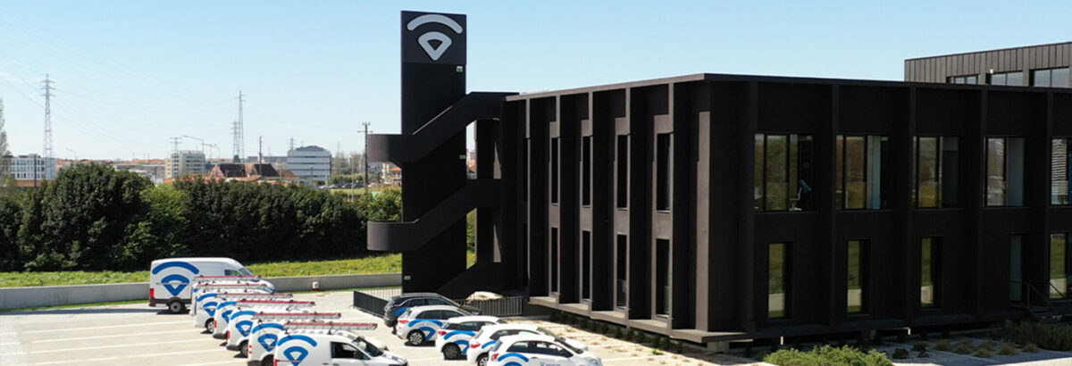 Wavecom | Connecting every... things